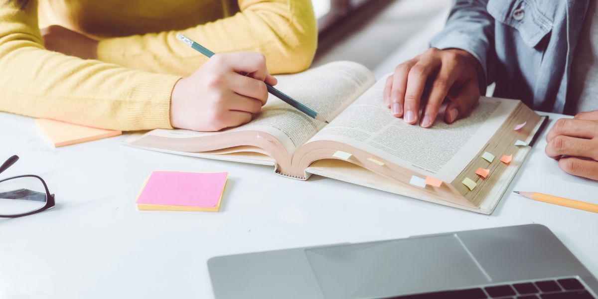 Como funciona o reforço pós-aula do Colégio Eniac